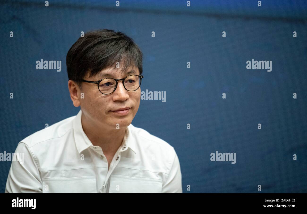 Kim director hi-res stock photography and images - Alamy