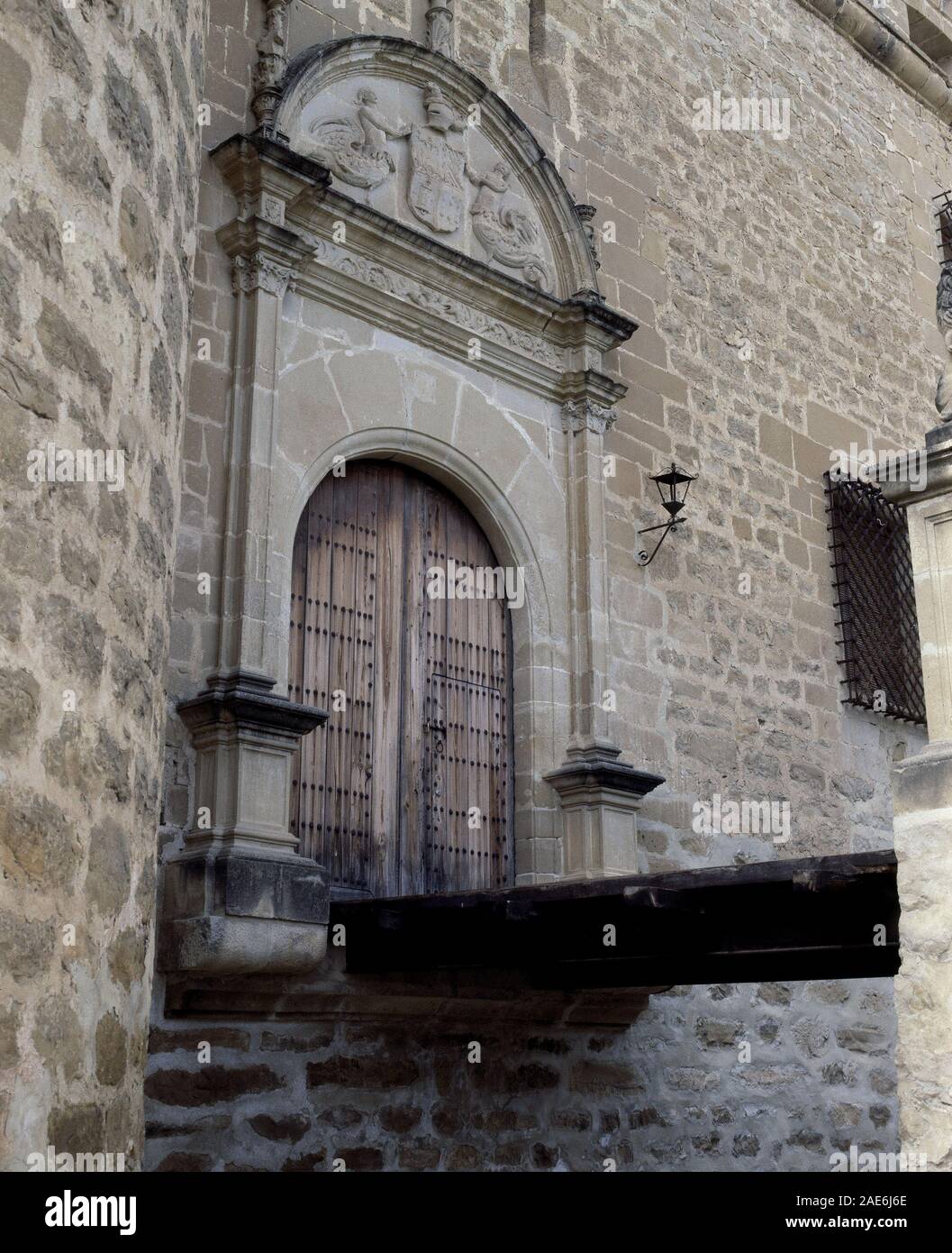 Castillo con foso con foso hi-res stock photography and images - Alamy
