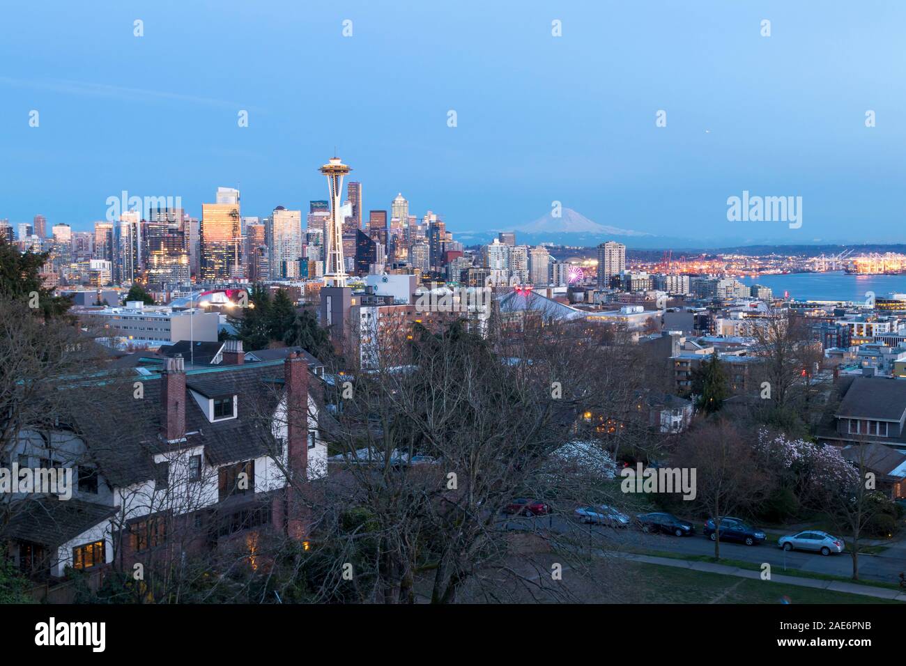 Motion timelapse buildings hi-res stock photography and images - Alamy