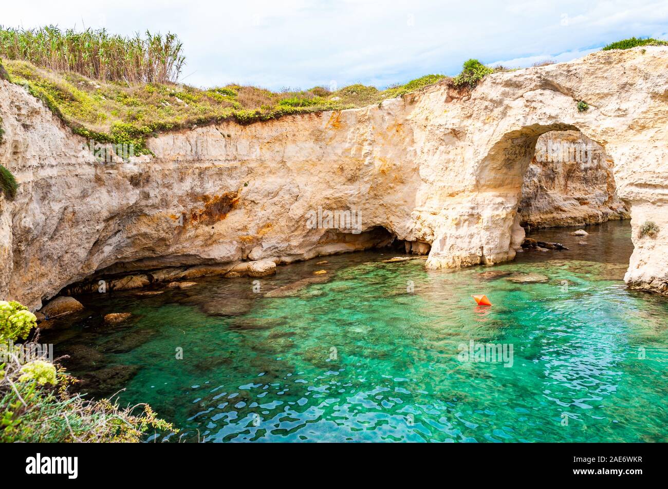 Shaping rocks hi-res stock photography and images - Alamy