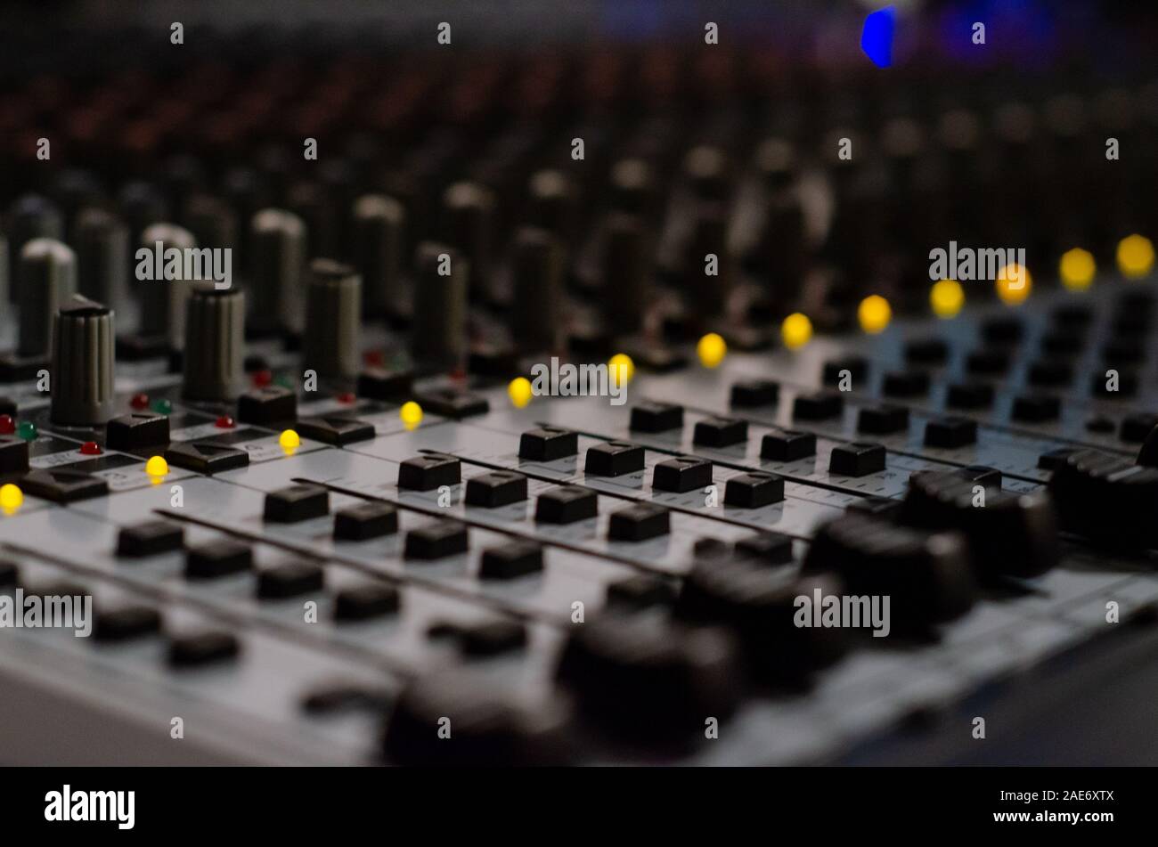 Professional sound mixer hi-res stock photography and images - Alamy