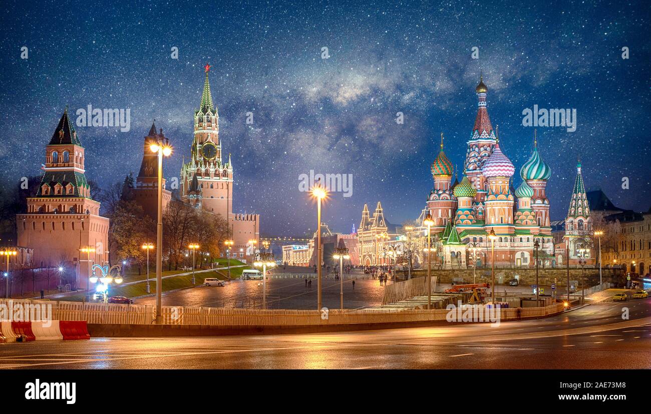 Sightseeing Of Moscow, Russia. Panoramic view of Moscow Kremlin and The ...