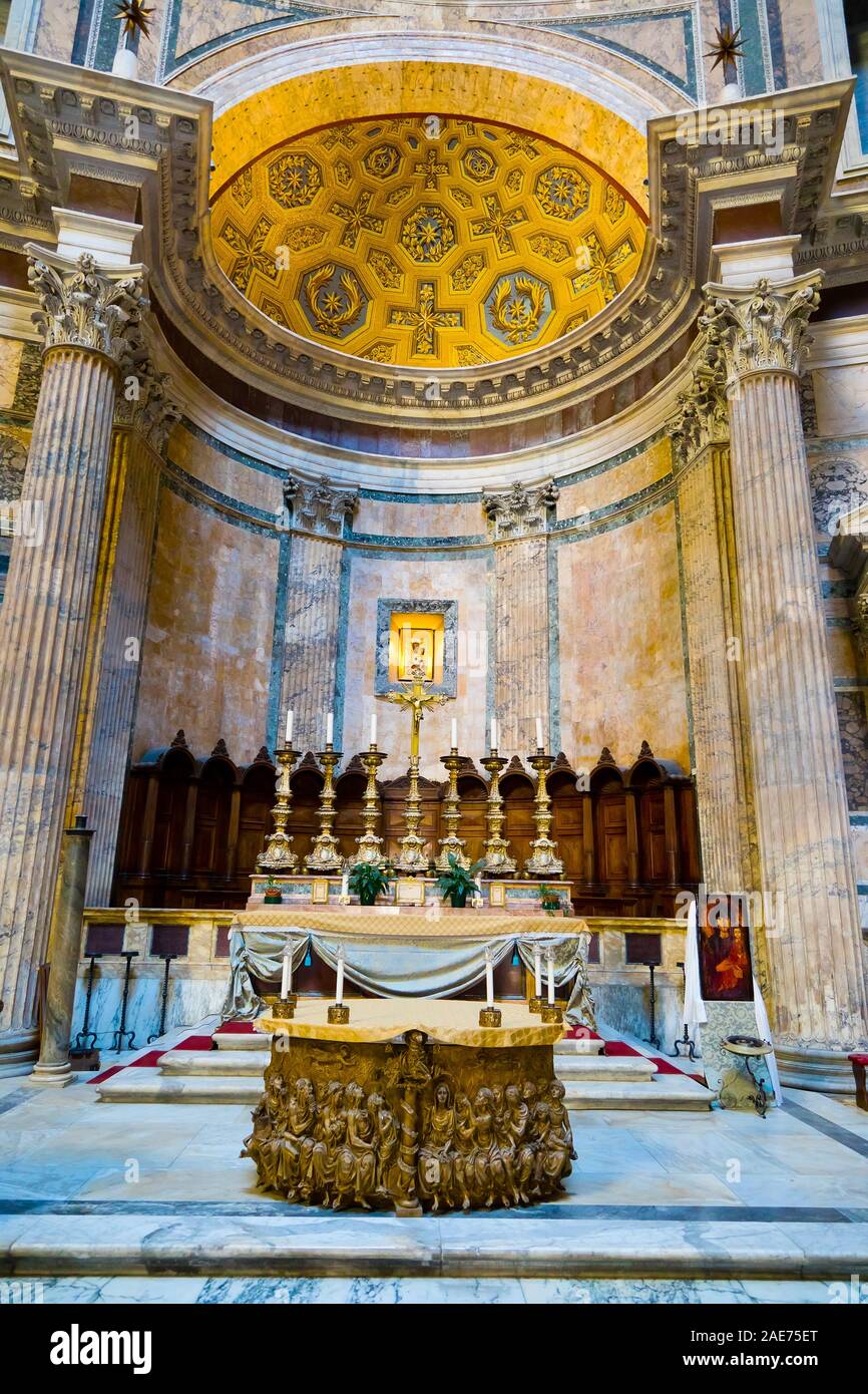 Altar in Pantheon interior, golden vault over big niche Stock Photo - Alamy