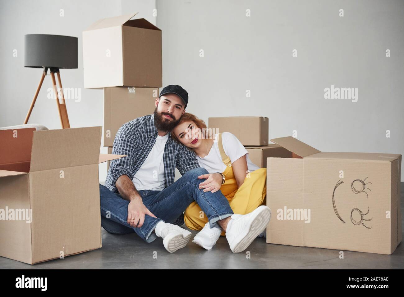 Resting boxes hi-res stock photography and images - Alamy
