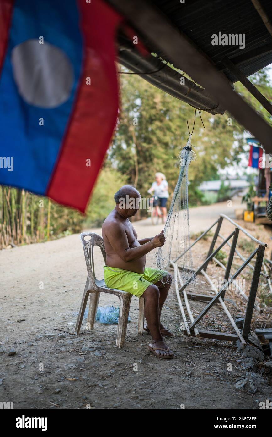Lao needle hi-res stock photography and images - Alamy