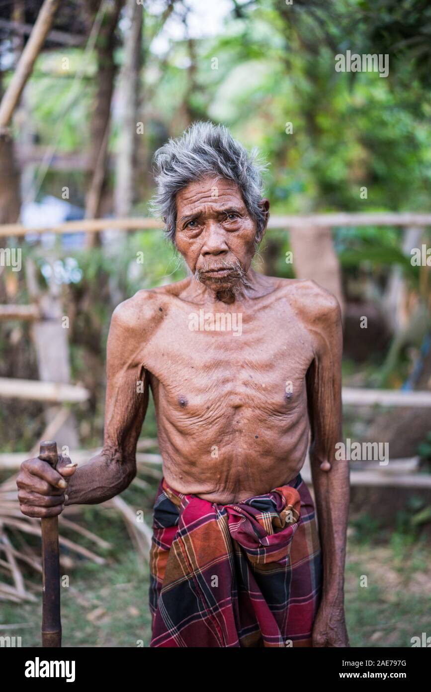 Old lao man hi-res stock photography and images - Alamy