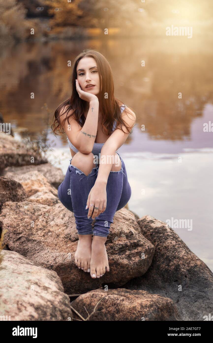 Child beside pond hi-res stock photography and images - Alamy