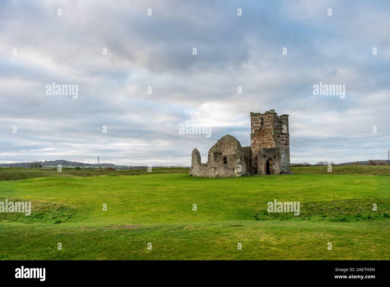 Neolithic building hi-res stock photography and images - Alamy