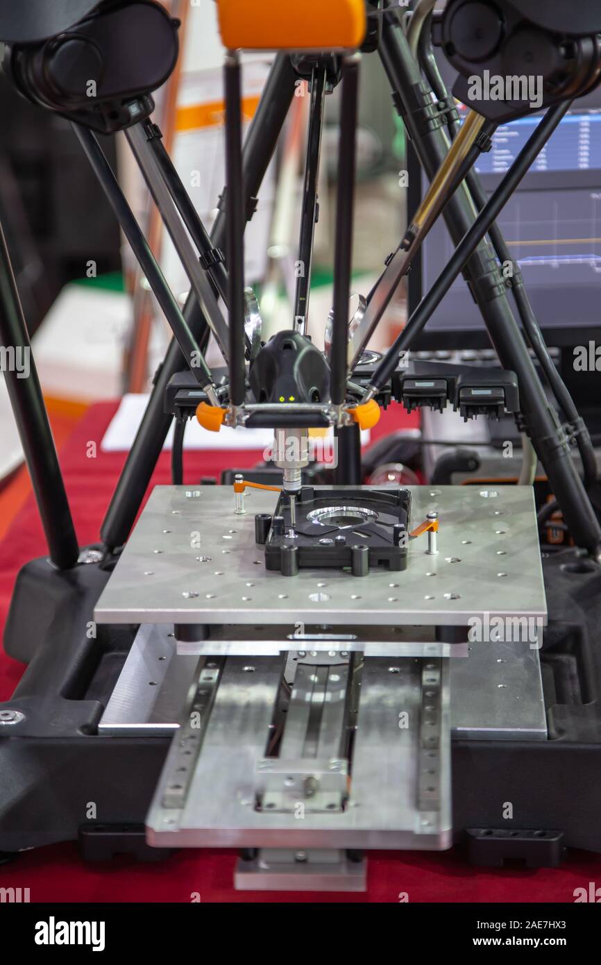 CMM Coordinate Measuring Machine Equator gauging system Stock Photo - Alamy