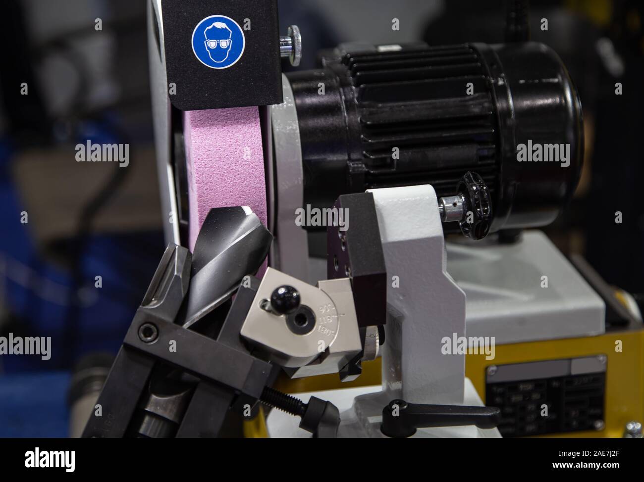 Drilling tool sharpening for CNC machine, Industrial machinery Stock ...