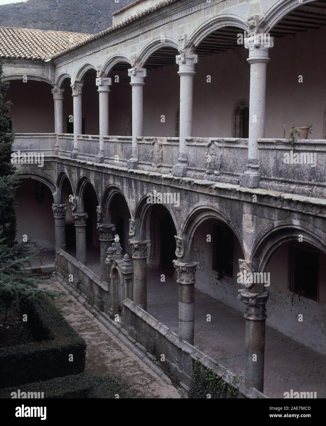 CLAUSTRO RENACENTISTA DEL MONASTERIO DE YUSTE - SIGLO XVI. Location ...