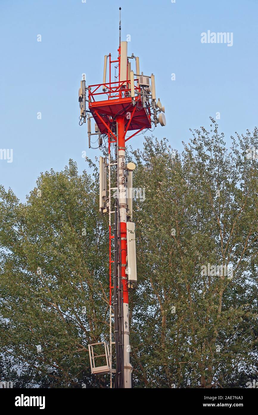 Cell phone antenna telecom communication tower pole Stock Photo - Alamy