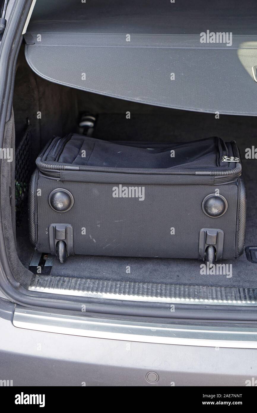 Trunk with wheels hi-res stock photography and images - Alamy