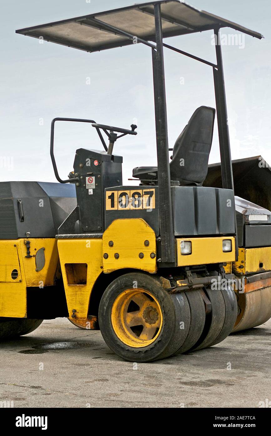 Road construction roller heavy equipment machinery yellow Stock Photo ...
