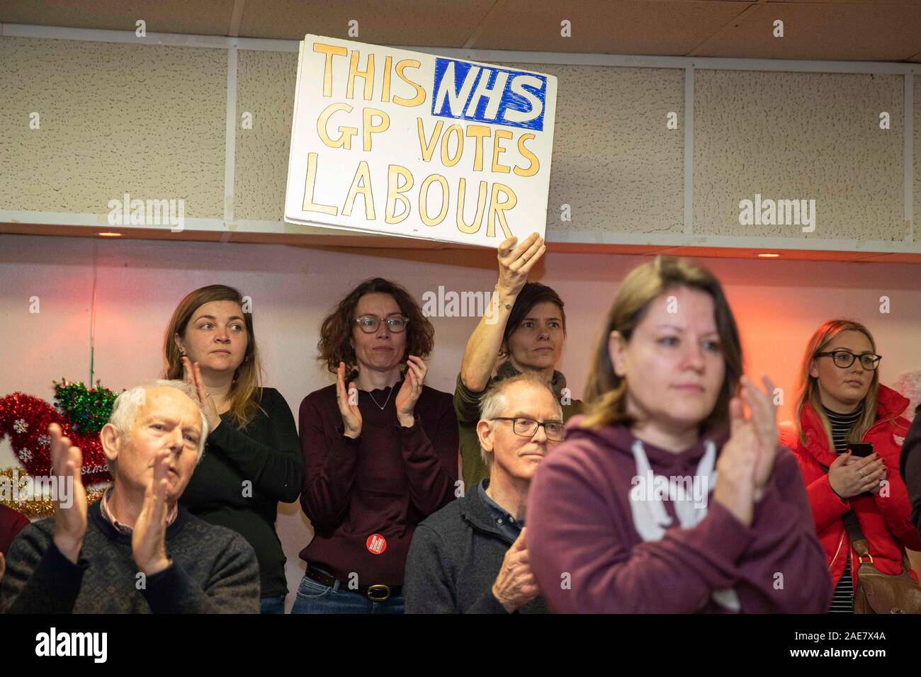 Labour supporter hi-res stock photography and images - Alamy