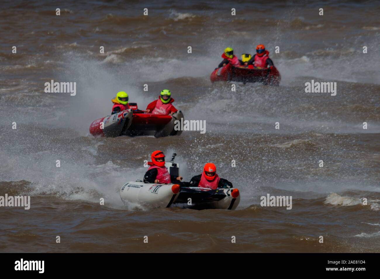 Pontoon boat racing hi-res stock photography and images - Alamy