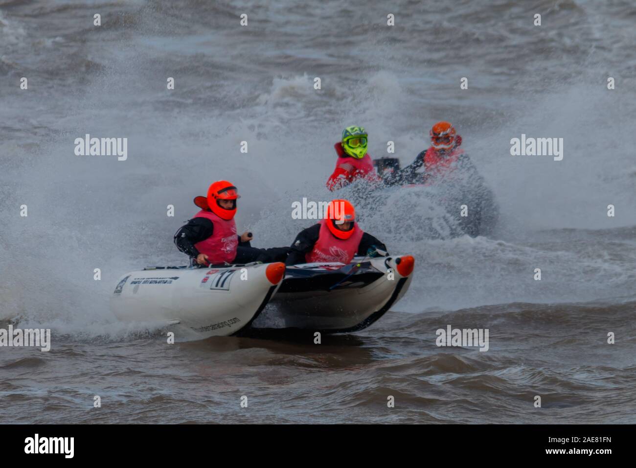 Pontoon boat racing hi-res stock photography and images - Alamy