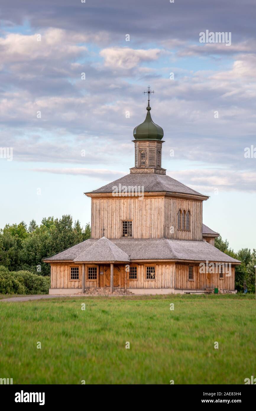 Belarusian churches hi-res stock photography and images - Alamy