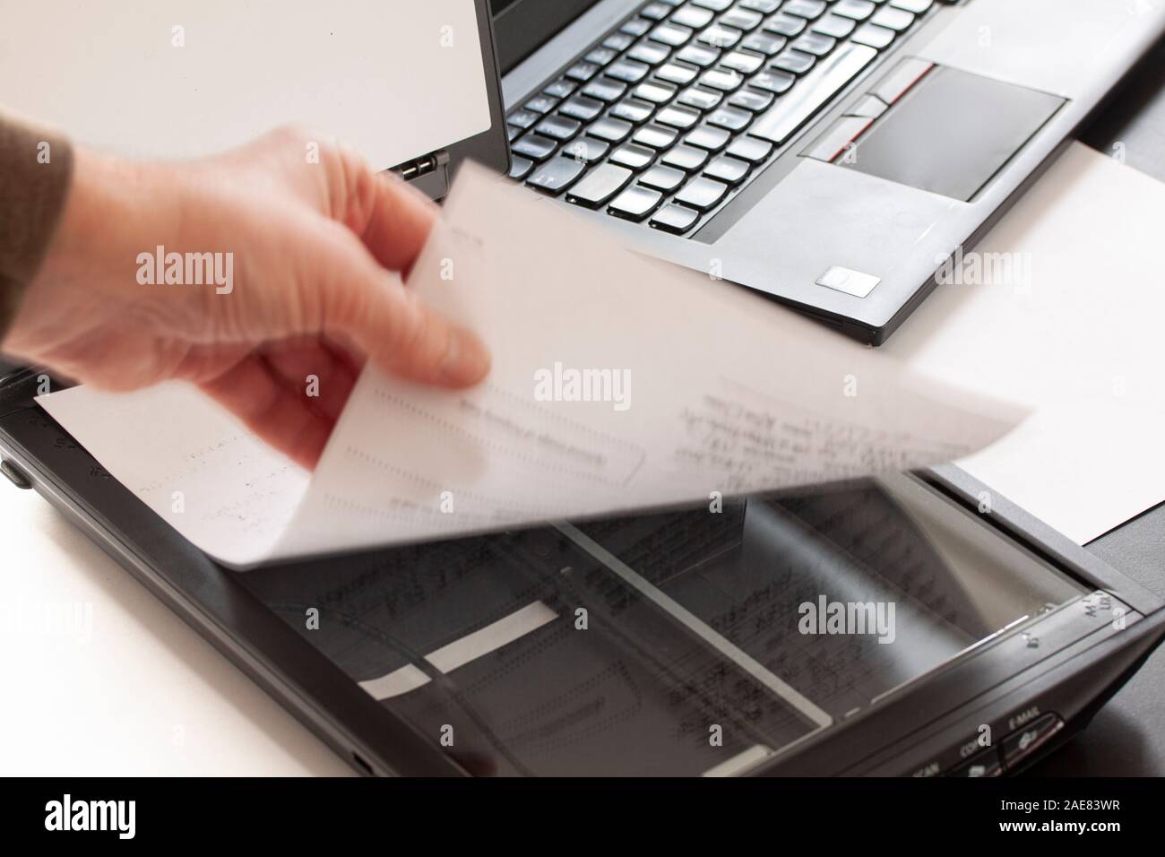 Flatbed scanner art hi-res stock photography and images - Alamy