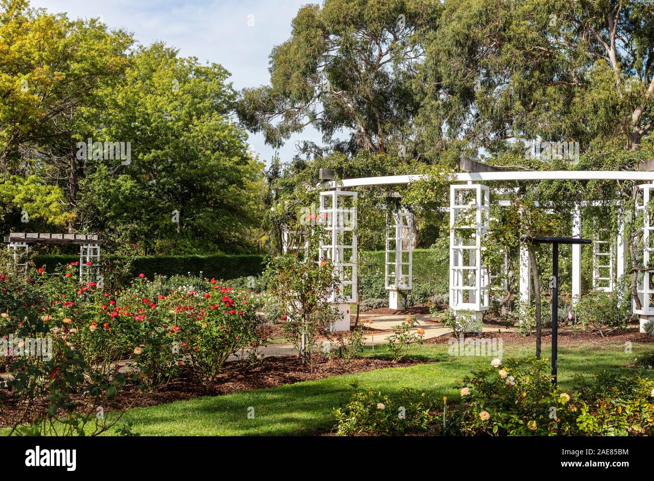Arbours hi-res stock photography and images - Alamy