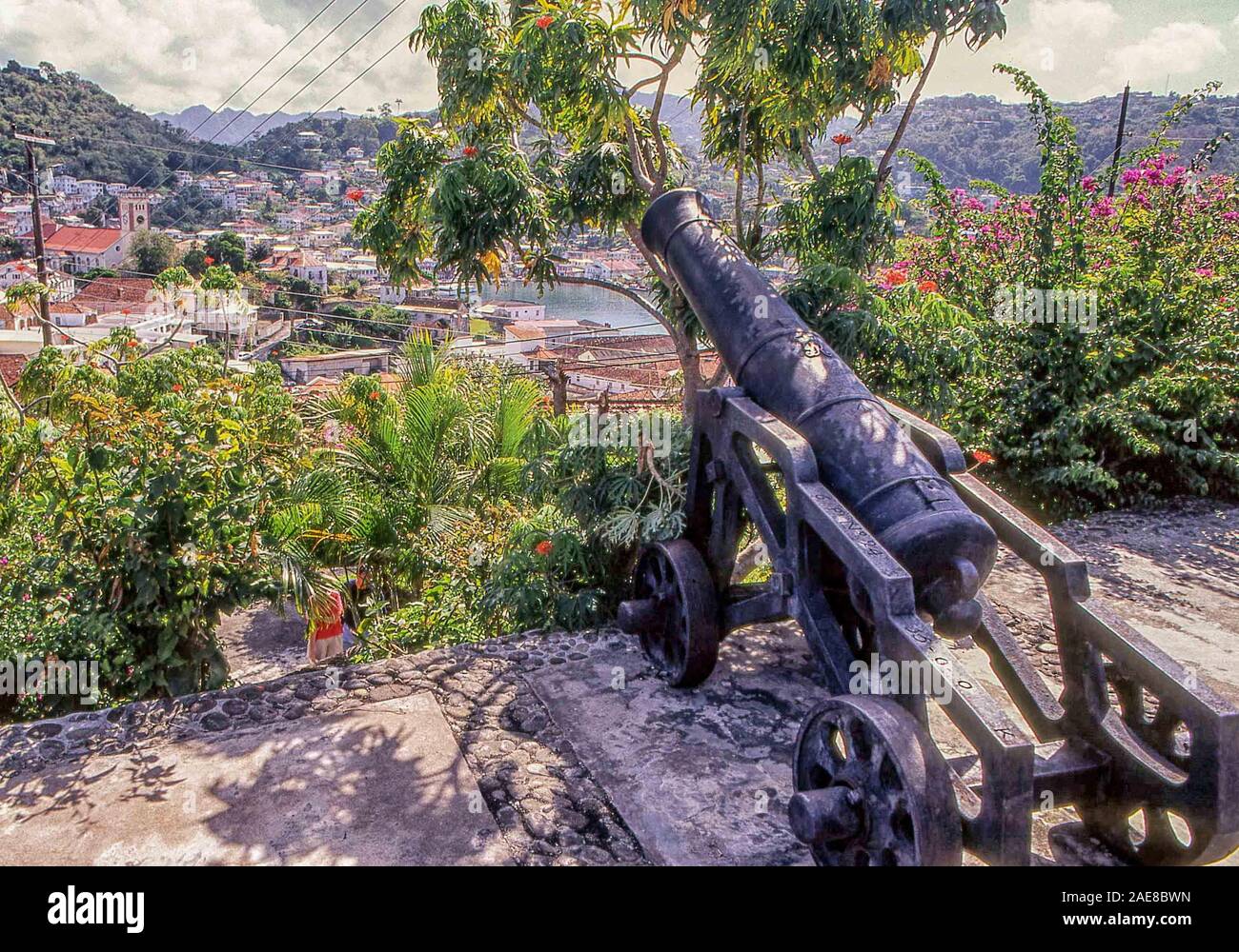 St Gerorge'S, Grenada. 13th Apr, 2000. Ancient cannon of St George's ...