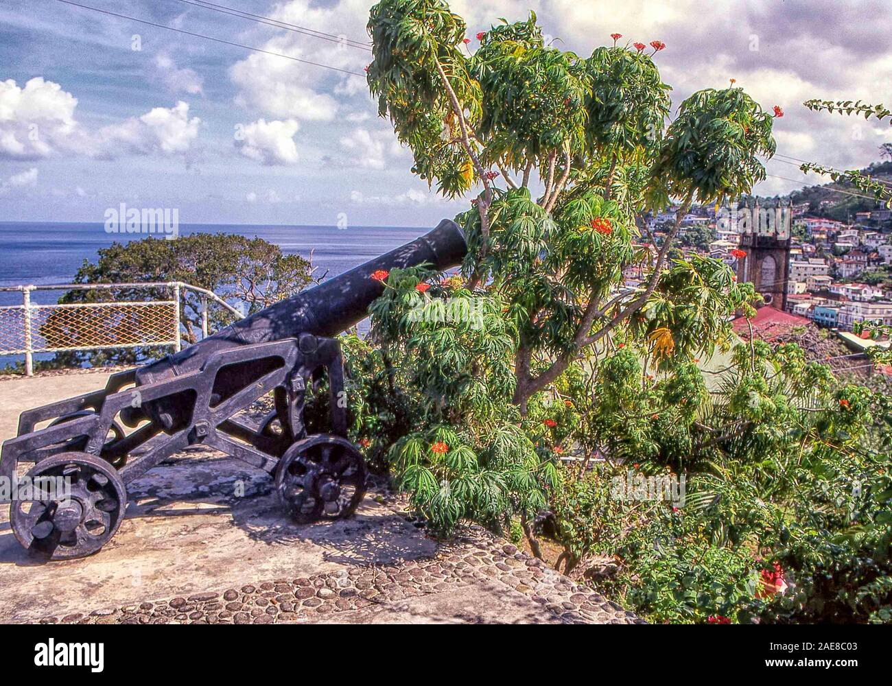 St Gerorge'S, Grenada. 13th Apr, 2000. Ancient cannon of St George's ...