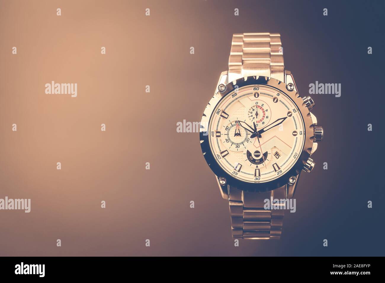 Mens wrist hi-res stock photography and images - Alamy