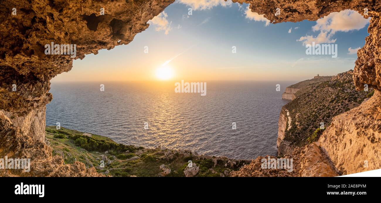 Dingli cliffs malta hi-res stock photography and images - Alamy