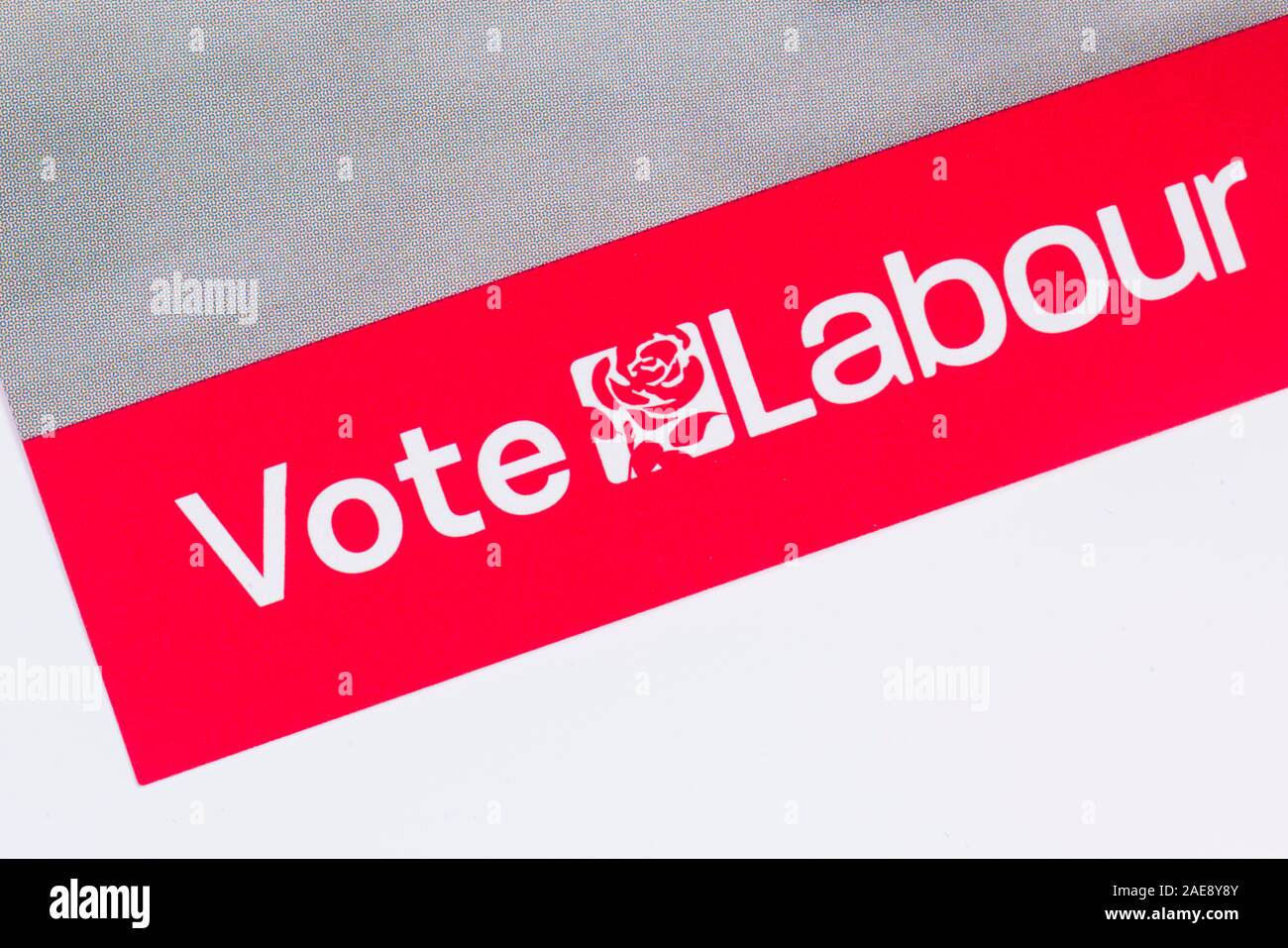 Vote labour sign hi-res stock photography and images - Alamy