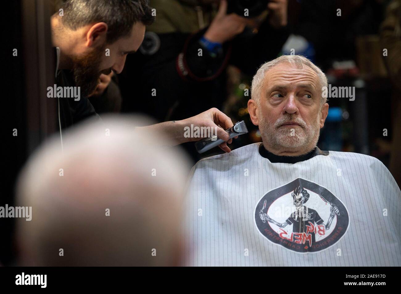 Labour party leader jeremy corbyn in big mels barbershop hi-res stock ...