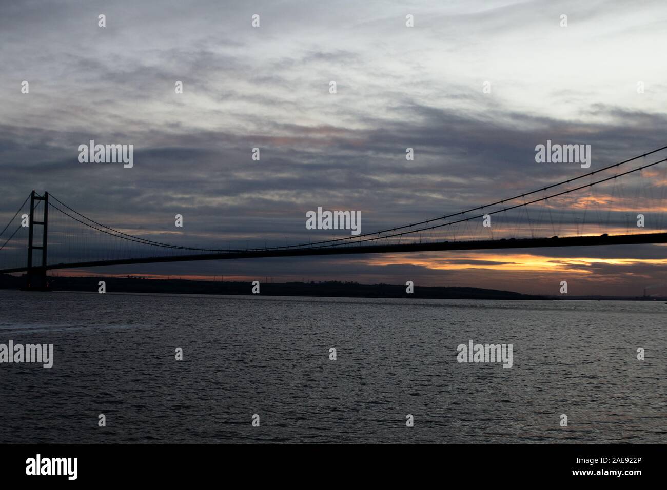 The humber bridge at near sunset Stock Photo - Alamy