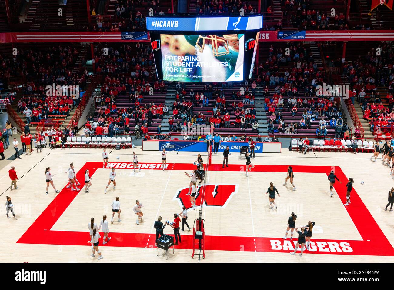 Izzy ashburn hi-res stock photography and images - Alamy