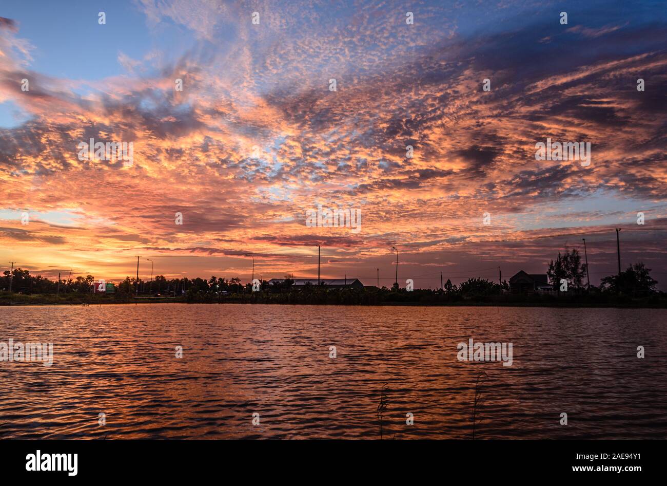 6 pm sunset hi-res stock photography and images - Alamy