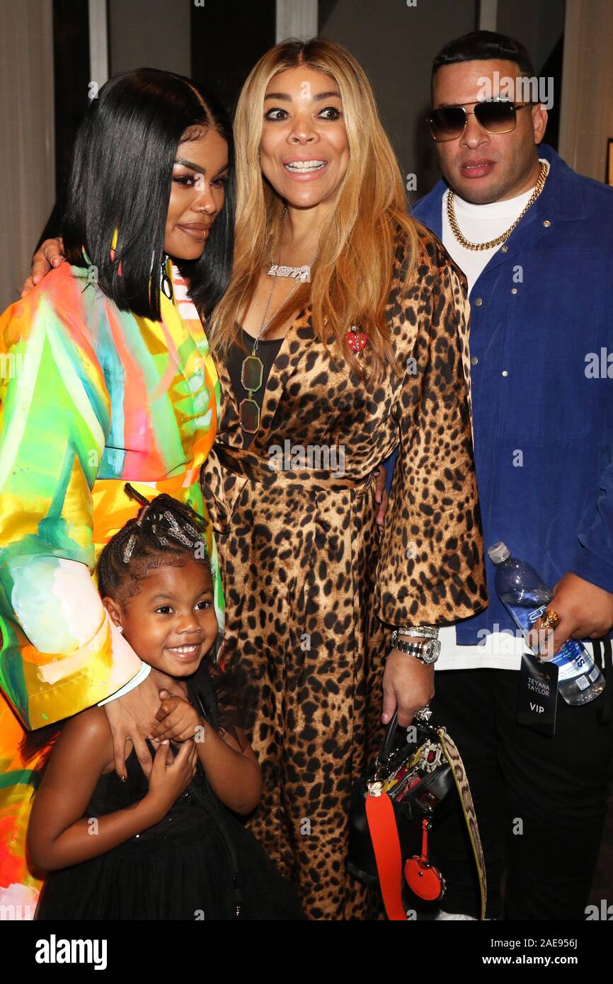 Miami, Florida, USA. 6th Dec, 2019. Teyana Taylor, daughter "Junie ...