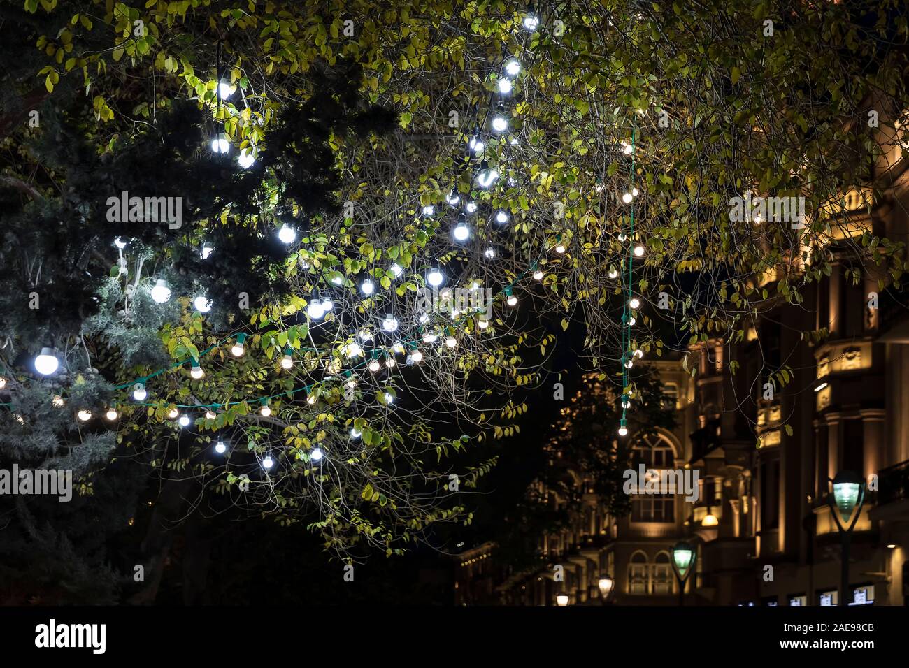 Burning lightbulb hi-res stock photography and images - Alamy