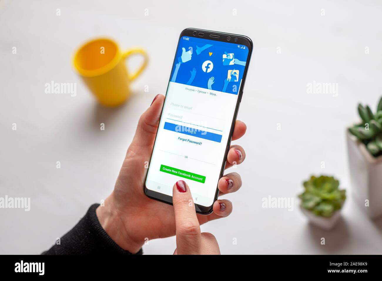 Smart social network hi-res stock photography and images - Alamy