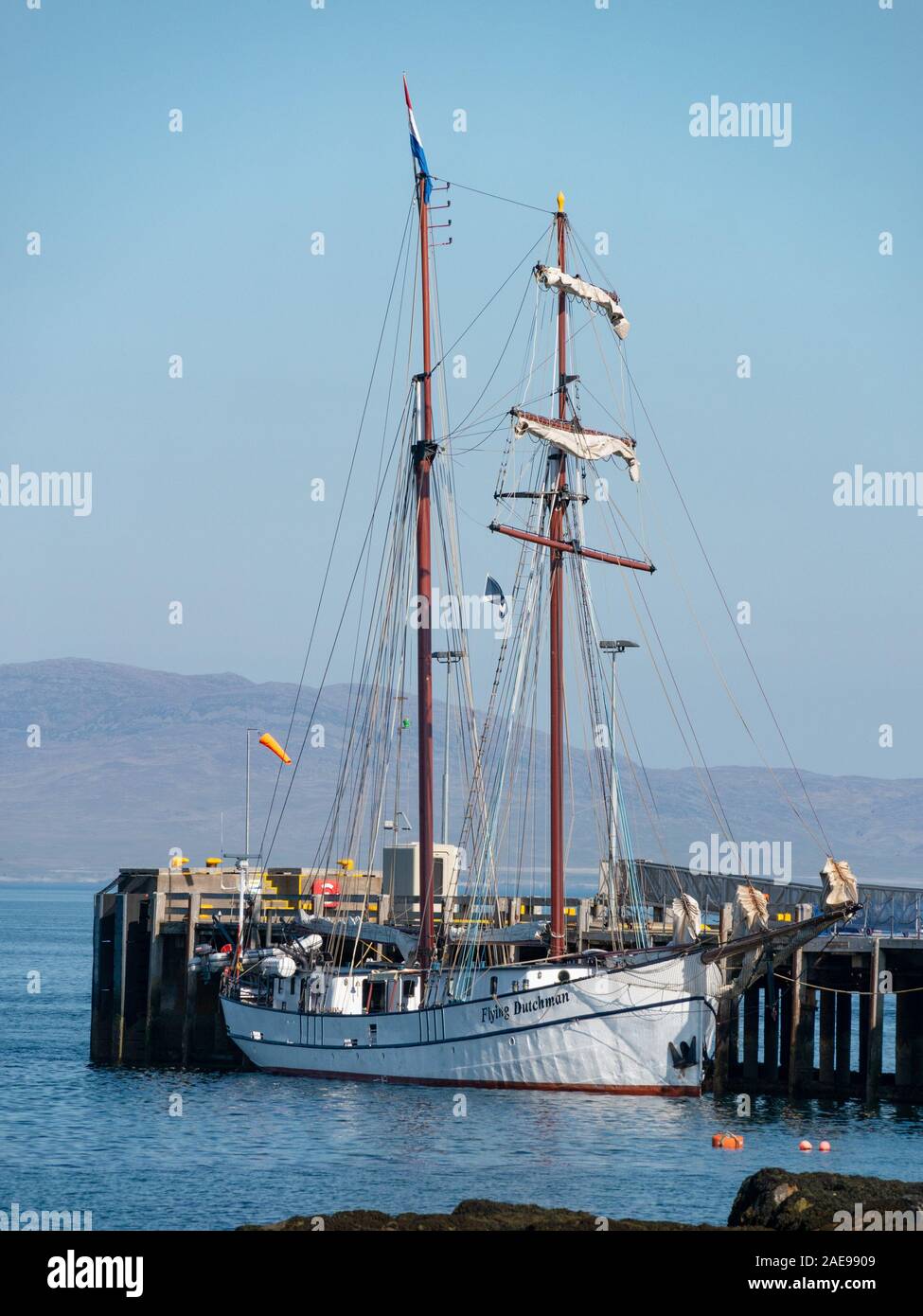 Flying dutchman ship hi-res stock photography and images - Alamy
