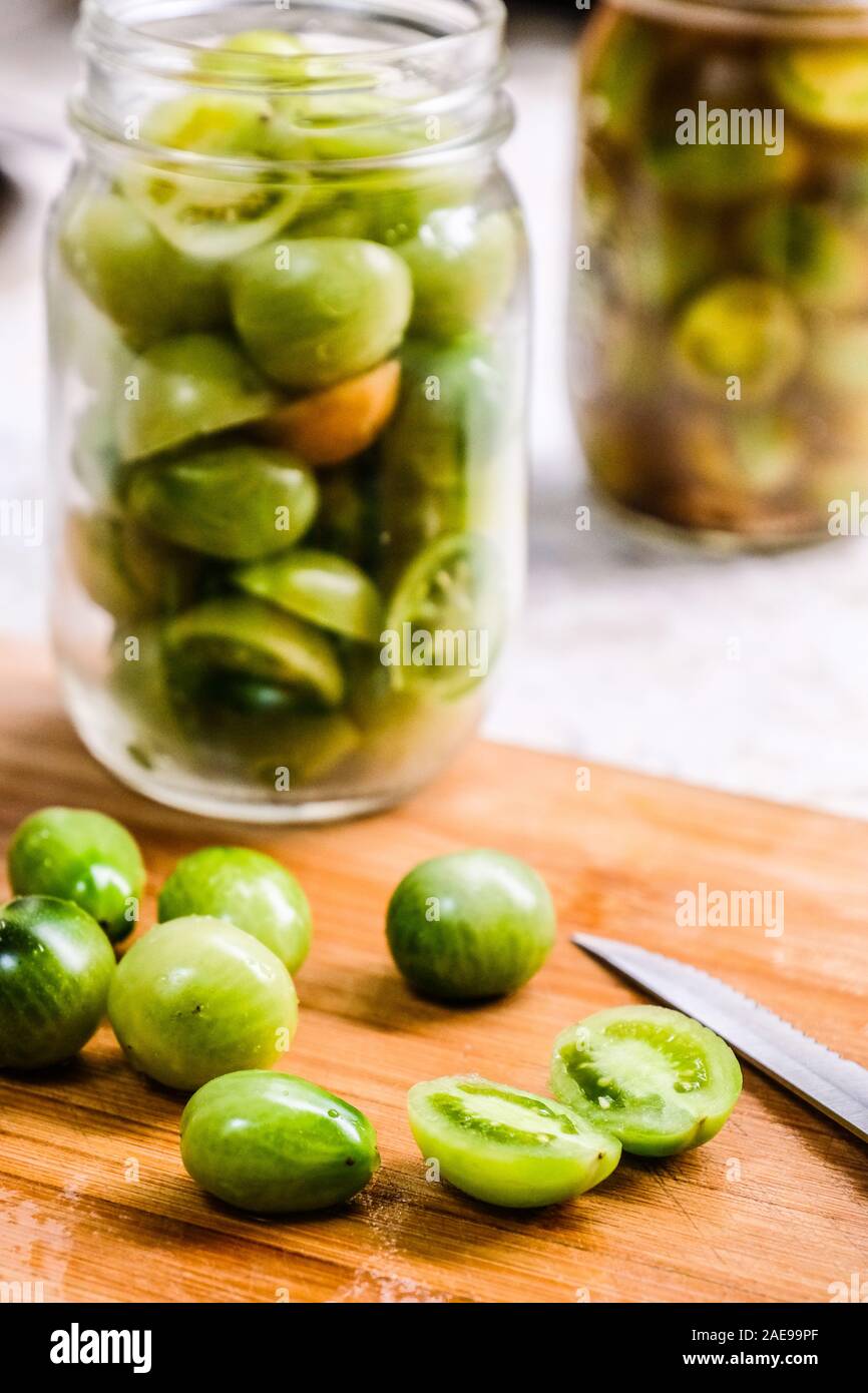 Fresh organic green cherry tomatoes Stock Photo - Alamy