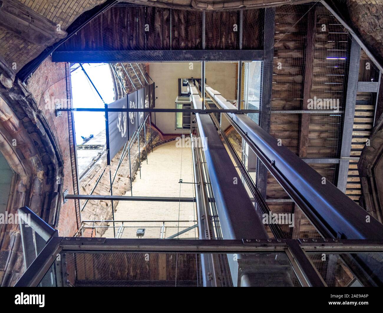 Elevator shaft hi-res stock photography and images - Alamy