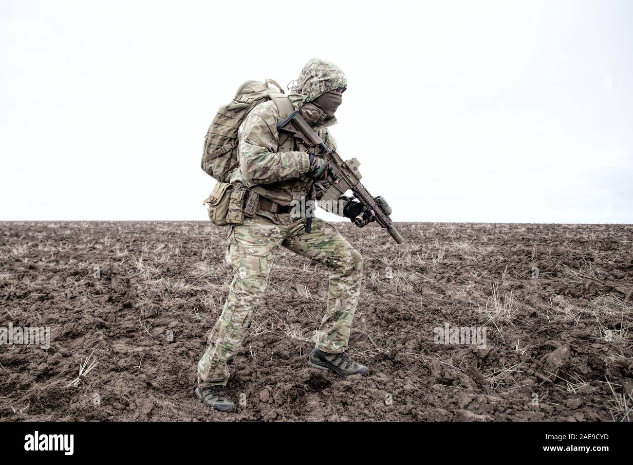 Portrait of modern army infantryman on march Stock Photo - Alamy