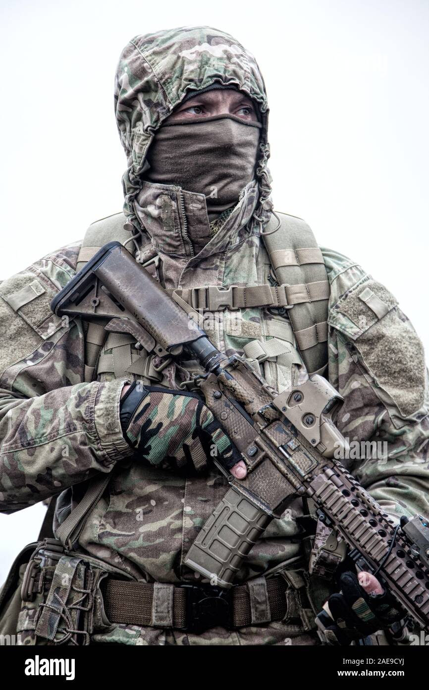 Portrait of modern army infantryman on march Stock Photo - Alamy