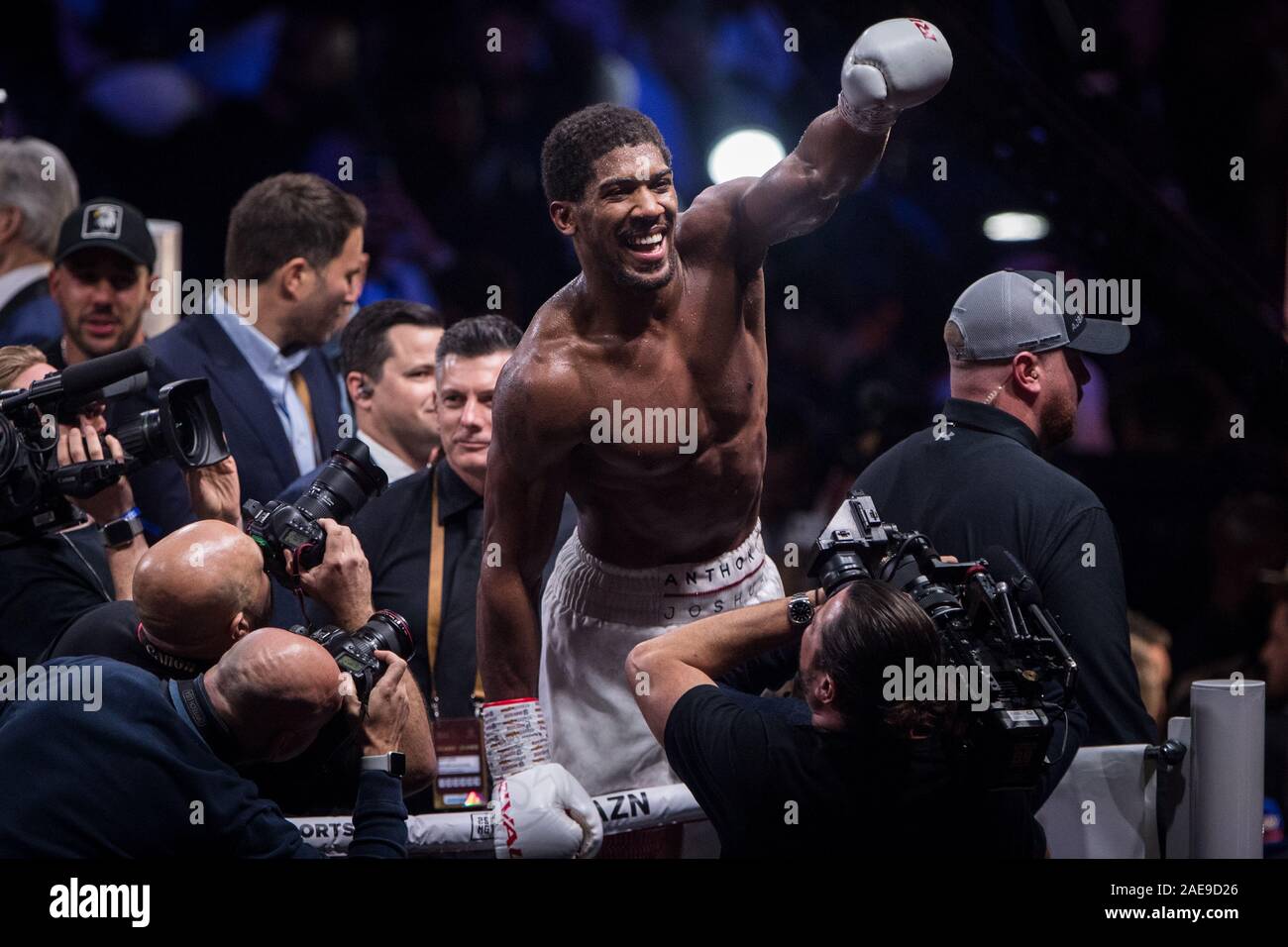 Diriyah, Saudi Arabia. 08th Dec, 2019. Britain's professional boxer ...