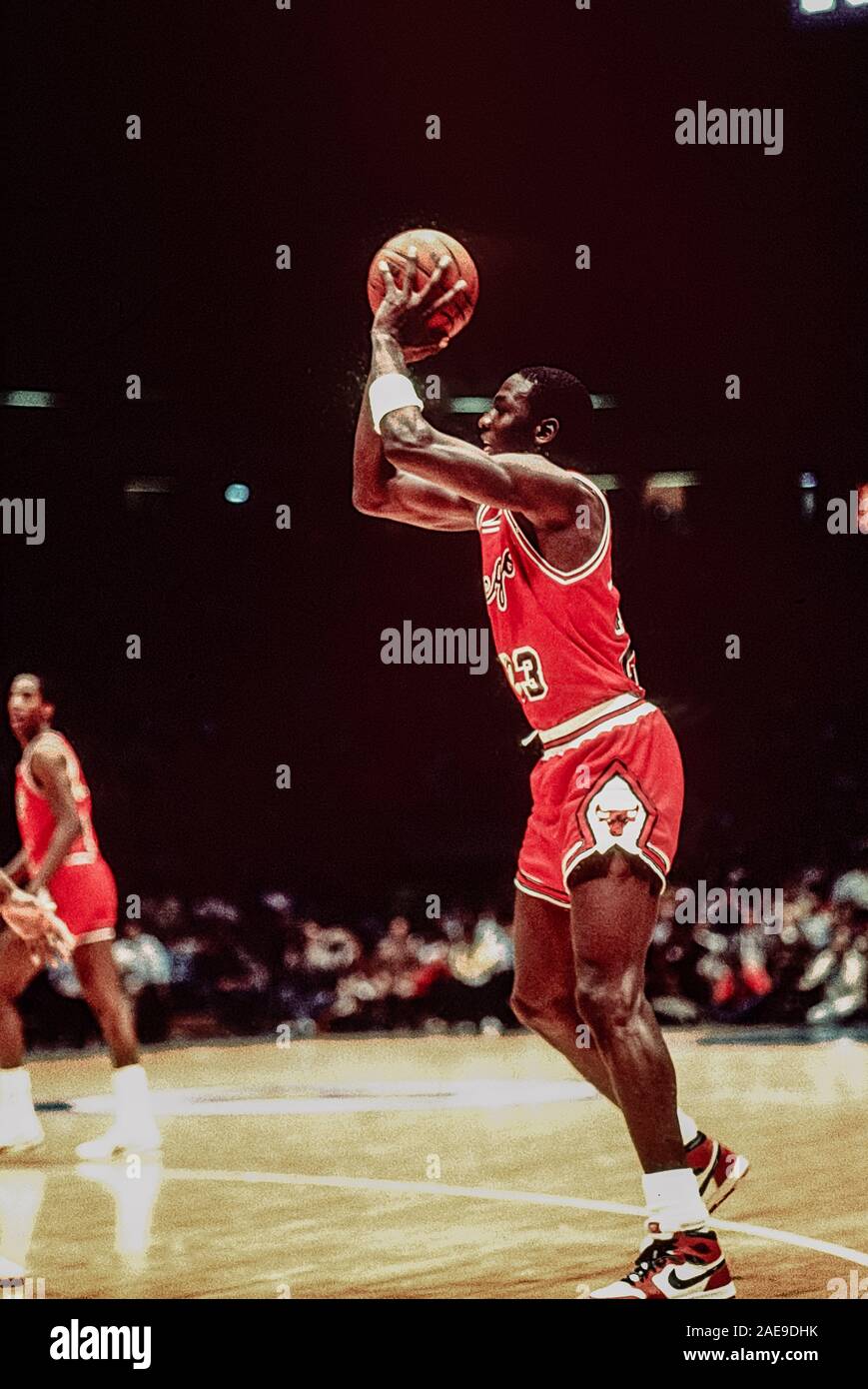 Michael jordan chicago bulls 1985 hi-res stock photography and images ...