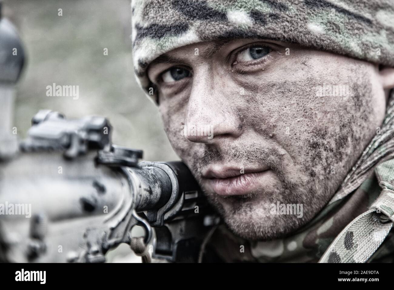 Army soldier infantryman shooting with service rifle Stock Photo - Alamy