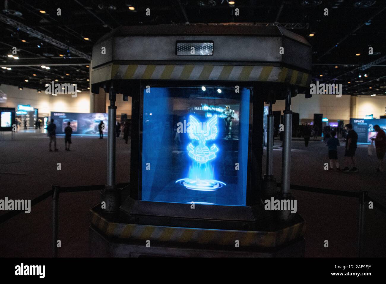 Halo master chief hi-res stock photography and images - Alamy