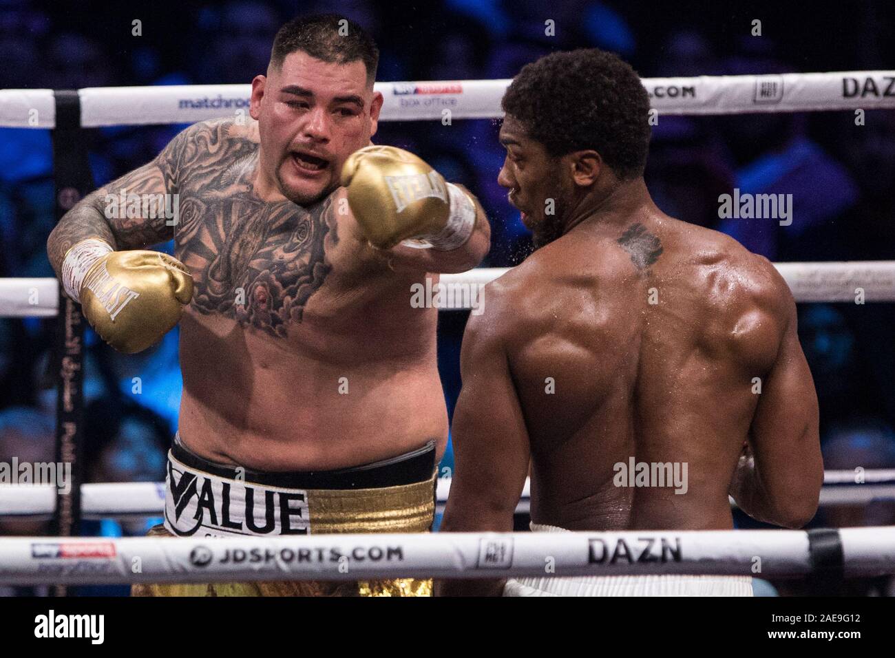 Diriyah, Saudi Arabia. 08th Dec, 2019. US-Mexican professional boxer ...