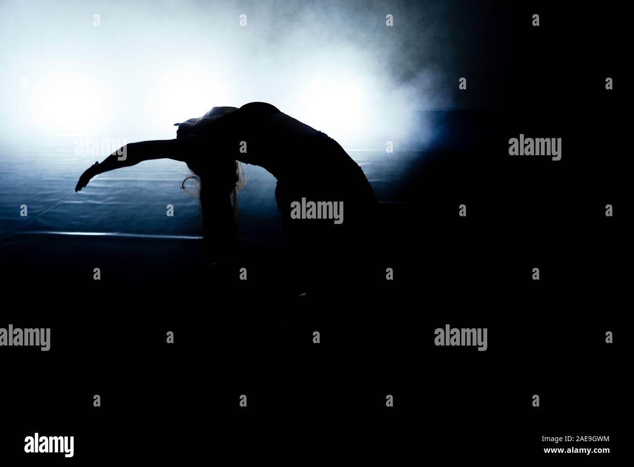 Contemporary dancing performer exercising during a dance class Stock ...