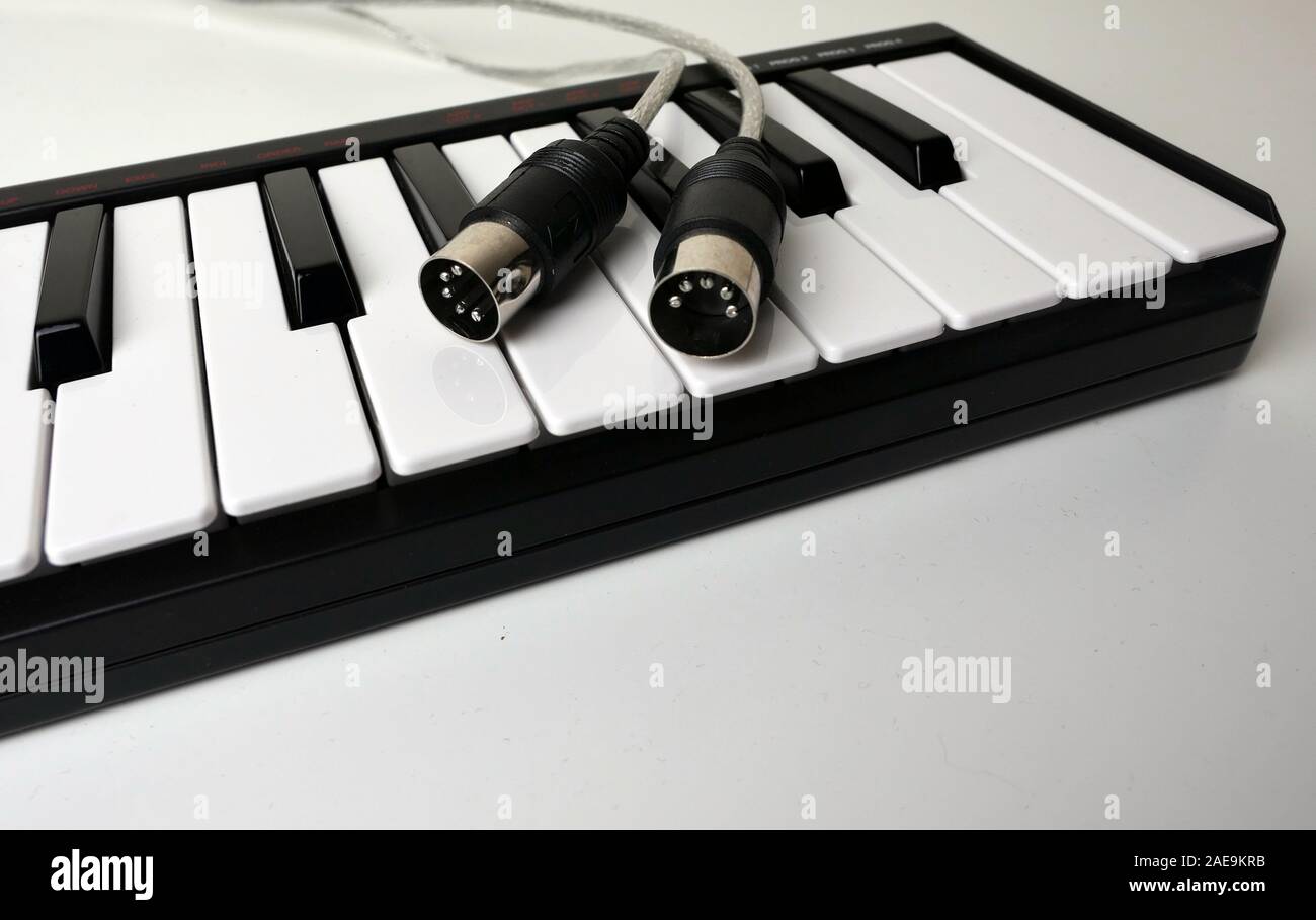 Midi interface hi-res stock photography and images - Alamy
