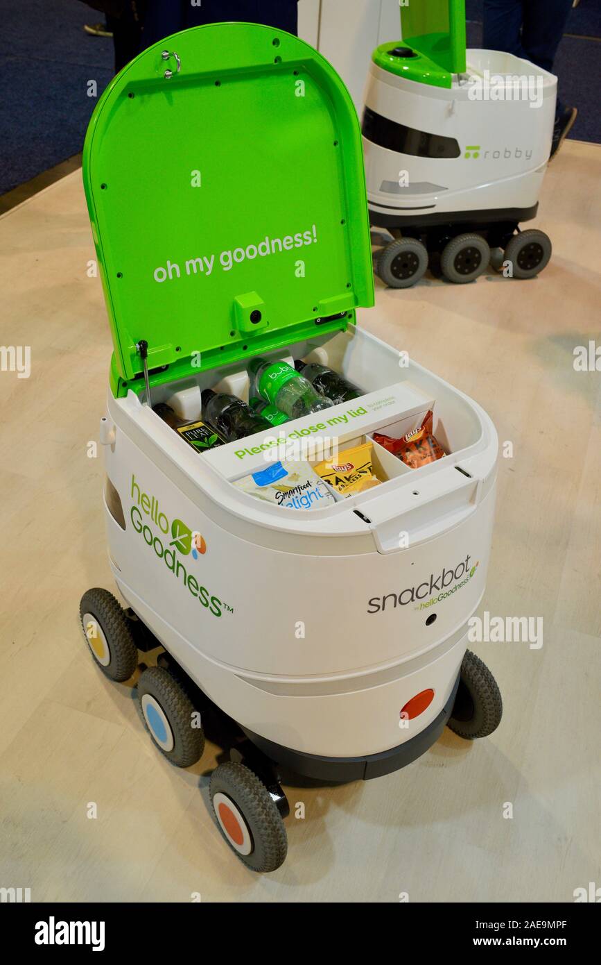 Robby the robot hi-res stock photography and images - Alamy