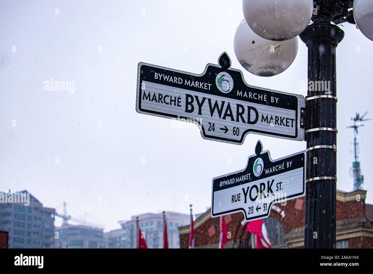 Street signs at the corner of York Street and ByWard Market Square in ...